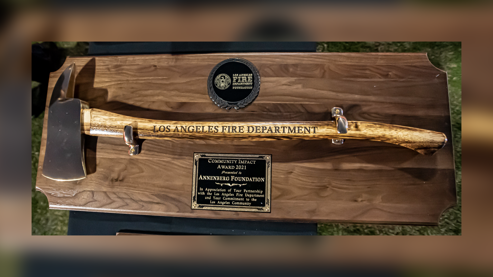 Wallis Annenberg and the Annenberg Foundation Receive LAFD Foundation’s ...